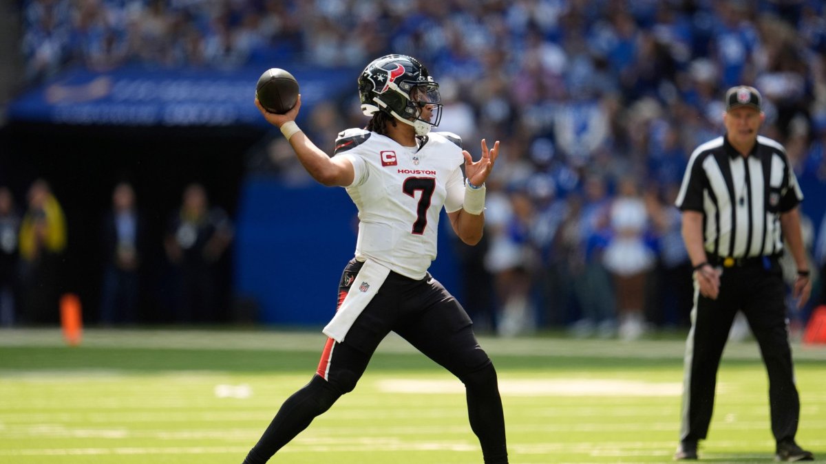 The Houston Texans Defeat The Indianapolis Colts 29-27 | Setting The ...