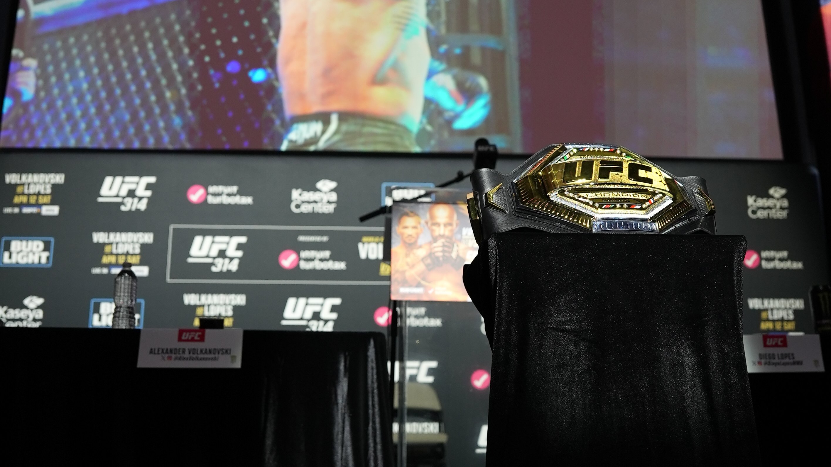 UFC 314 Preview: Massive Night of Fights in Miami